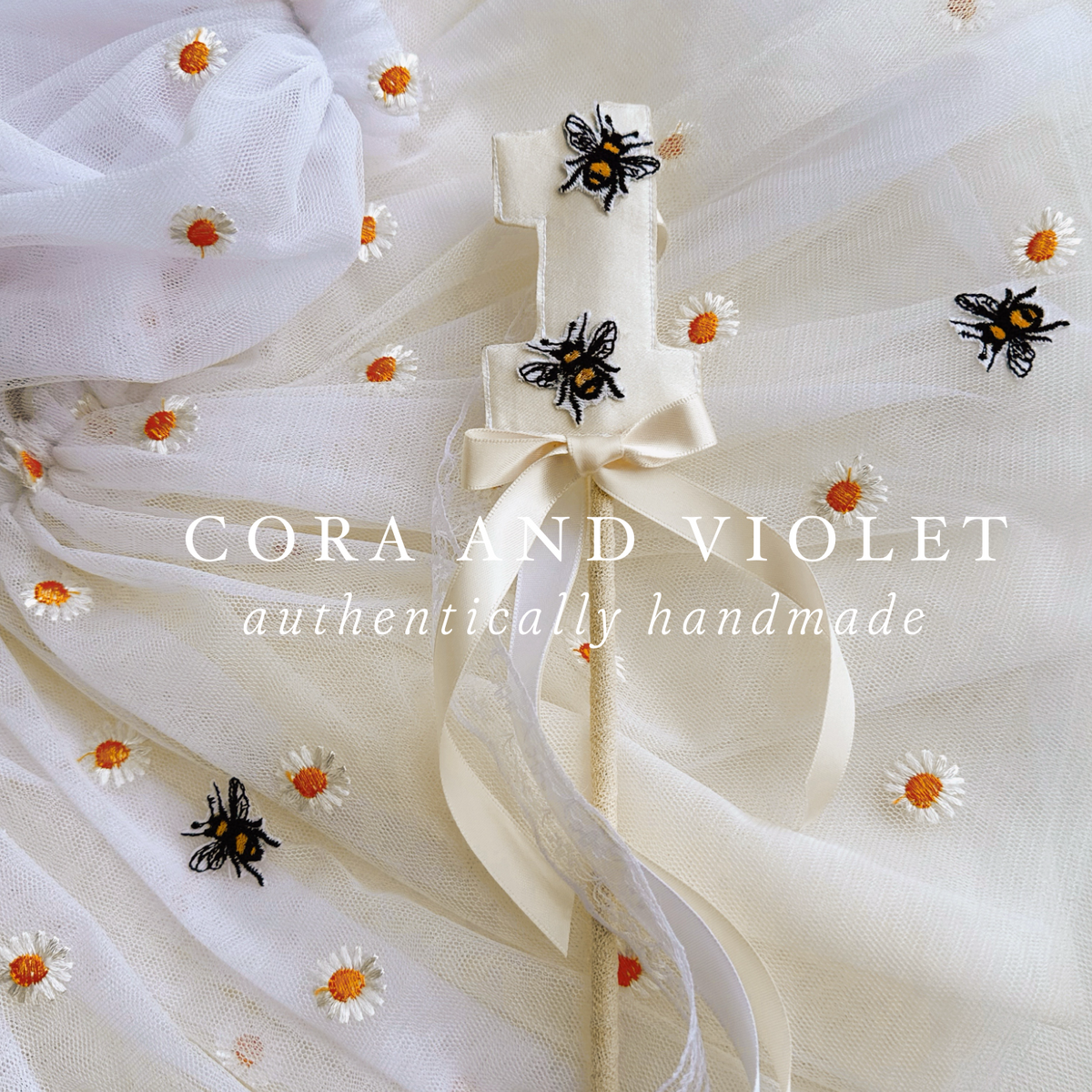 Bee birthday wand – Cora and Violet
