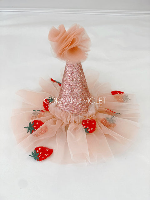Berry party hat 1st Birthday – Cora and Violet